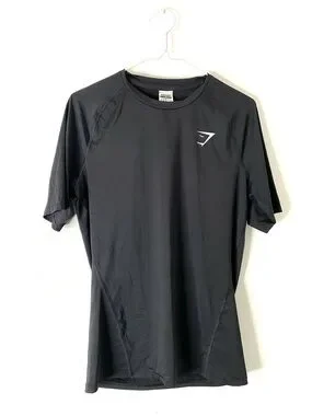 Gymshark | Tops | Gymshark Element Baselayer Black Performance Tee ...